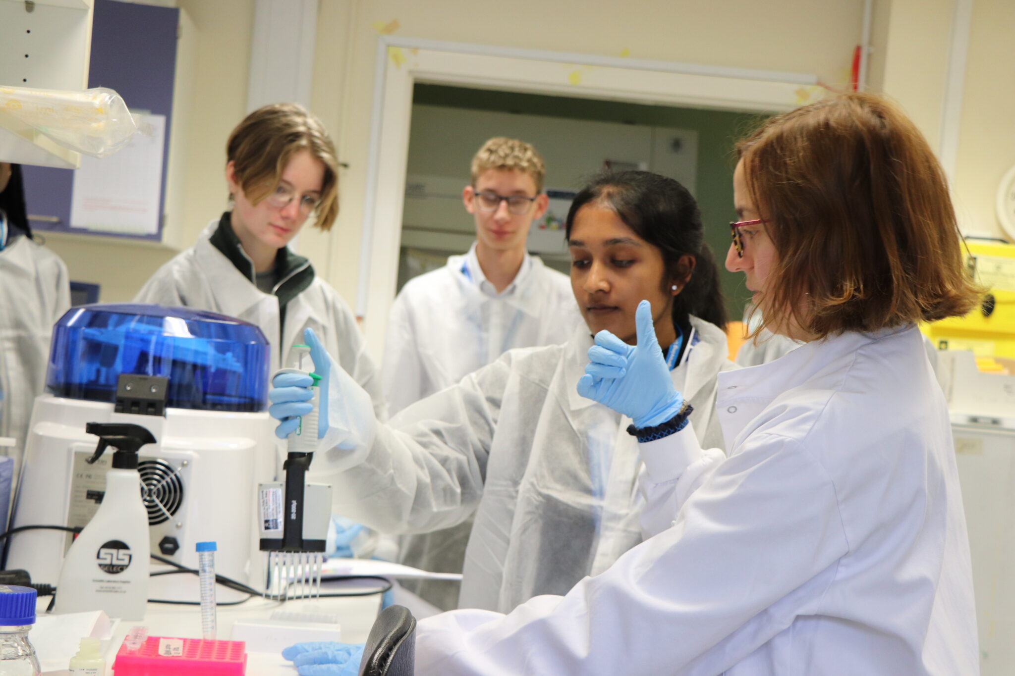 Work experience students visit the QUOD hub lab - QUOD